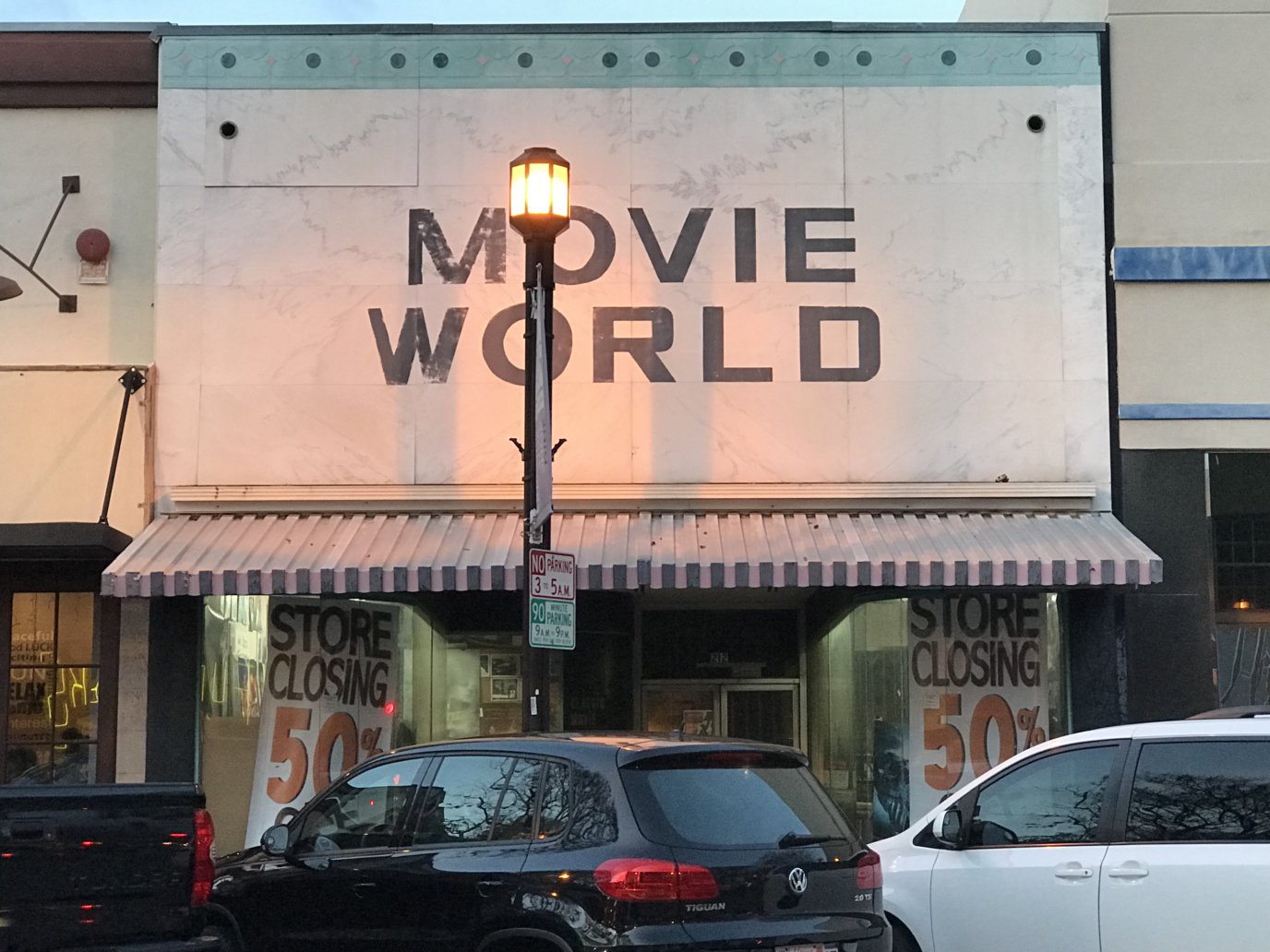 The disappearing bookstore in the digital age | Grok Nation