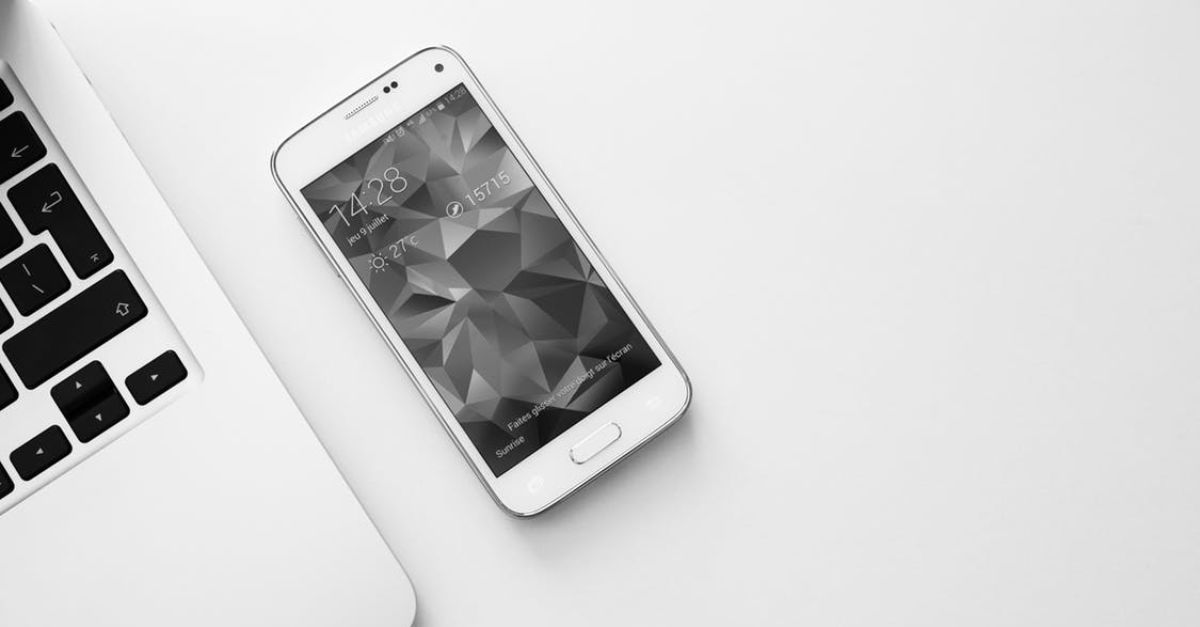 How to stop phone addiction by using grayscale mode